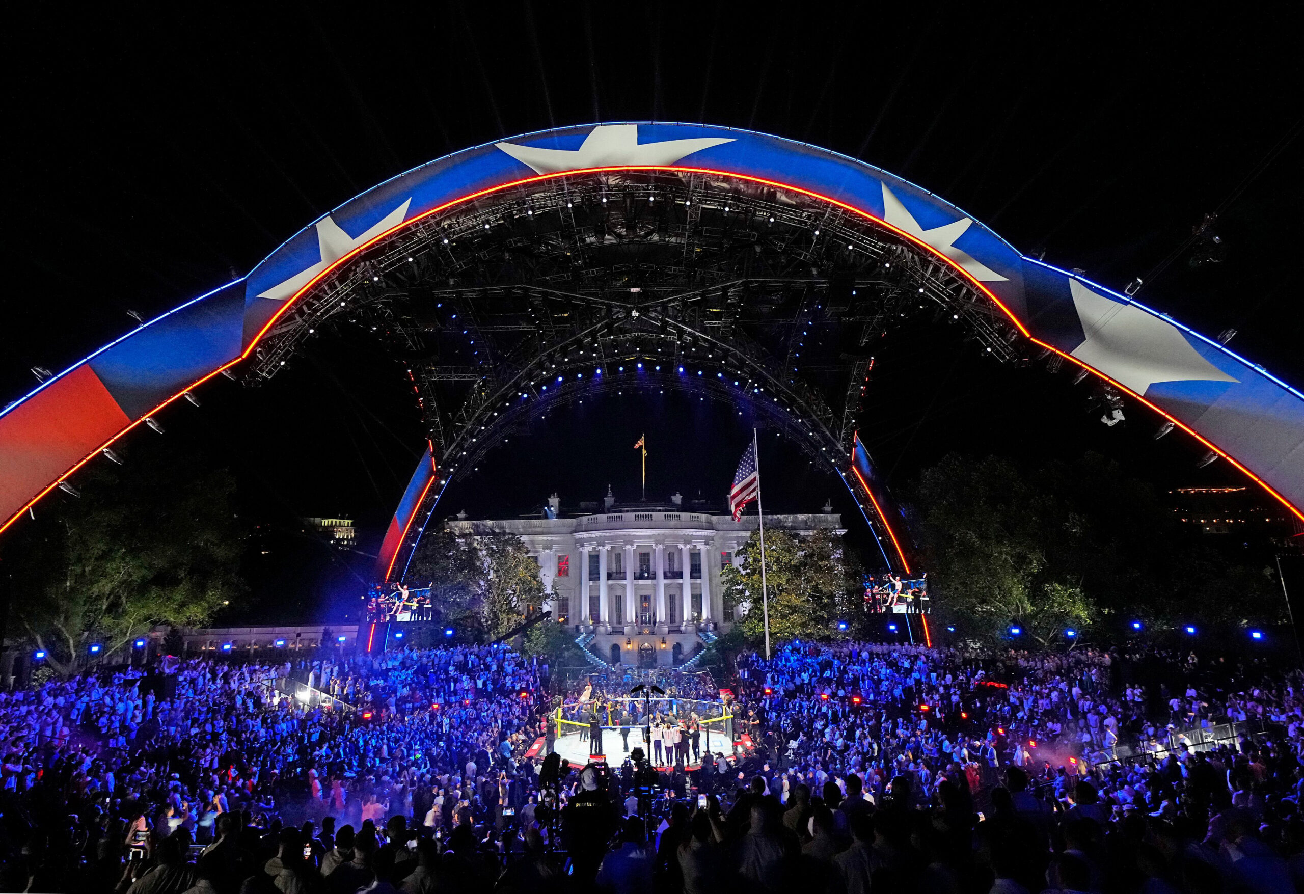 Trump World Floats a White House UFC Spectacle, and the Security Math ...